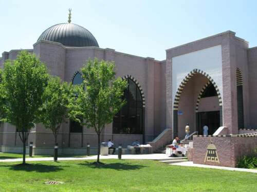 Des Plaines mosque likely to get more parking
