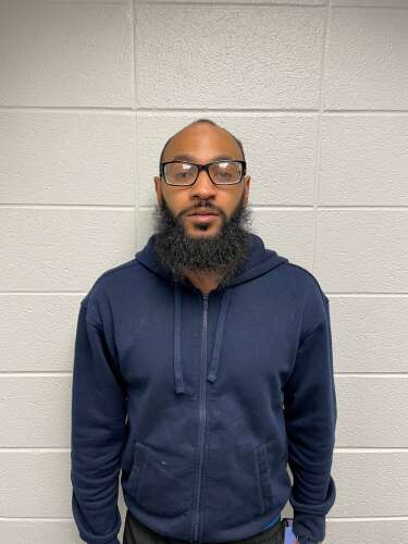 Vernon Hills man charged with gun, drug offenses