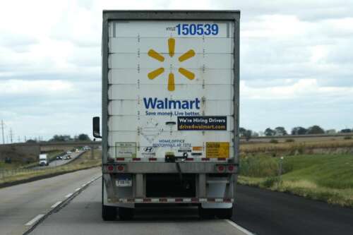 US applications for jobless benefits fall, but continuing claims rise ...