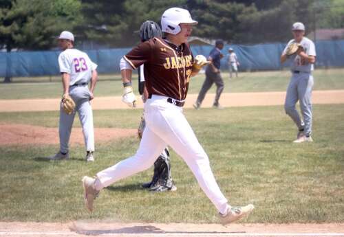 Baseball: Jacobs' 7th-inning comeback comes up just short