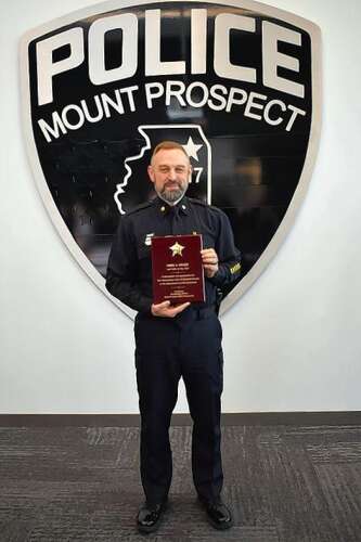 Mount Prospect police promote veteran officer to commander