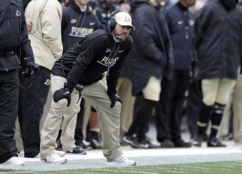 Early scoring flurry sends No. 6 Wisconsin past Purdue 49-20