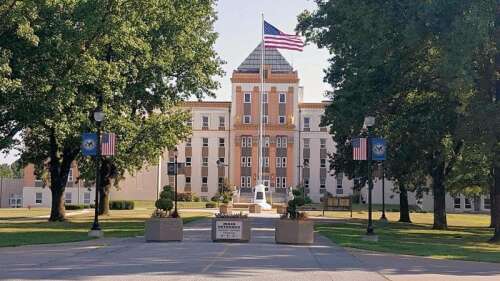 VA says it won't fire Marion VAMC human resources director
