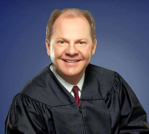 Kane County Judge John Noverini announces retirement
