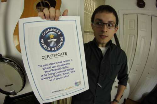 World's fastest clapper hails from Arlington Heights