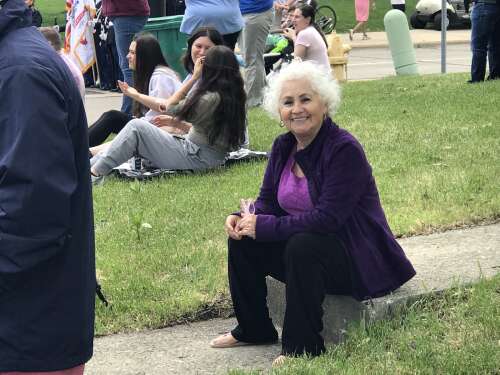 Lombard blooms with civic pride during Lilac Parade