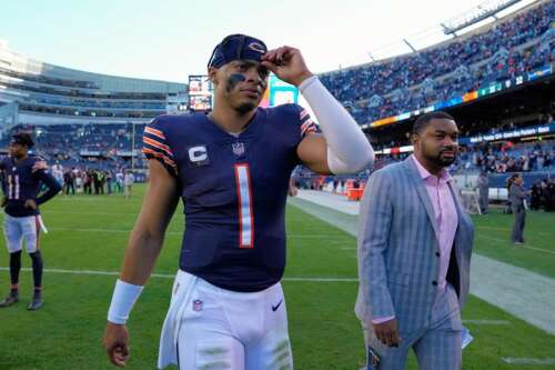 Nobody's criticizing Bears QB Fields for being indecisive anymore
