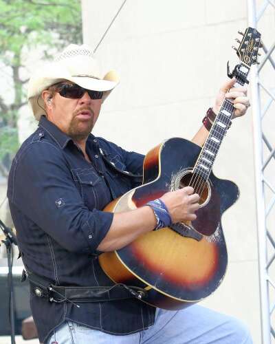 Promoter Sues Charity Over Canceled Toby Keith Concert In Schaumburg