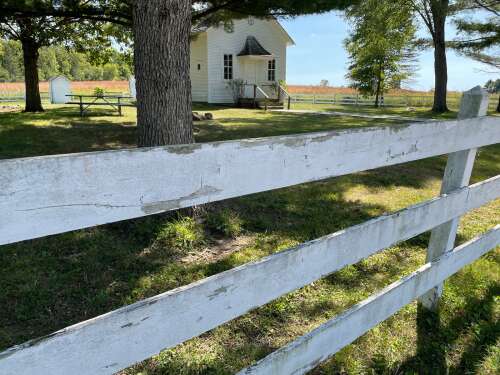 Volunteers to repaint historic Pioneer Sholes School museum fence in St ...