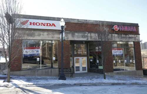 Elgin motorcycle dealership owner says closure was heartbreaking