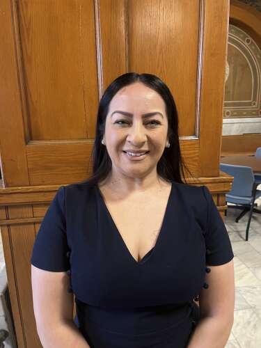 Mayoral candidate back on Aurora primary ballot