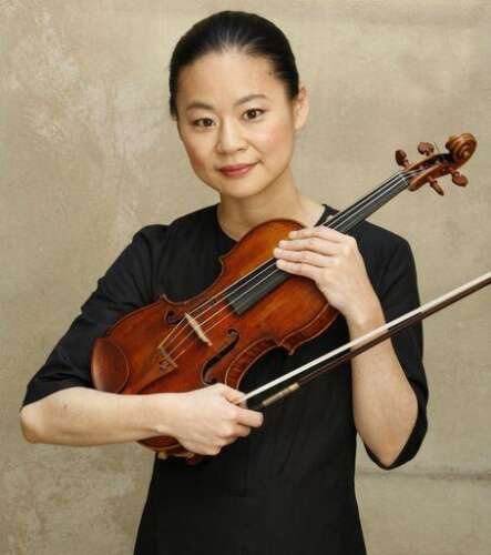 Renowned Japanese violinist to visit Elgin students