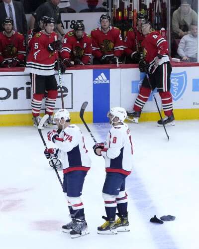 Dietz: Long losing streak is clearly taking its toll on Toews, Blackhawks