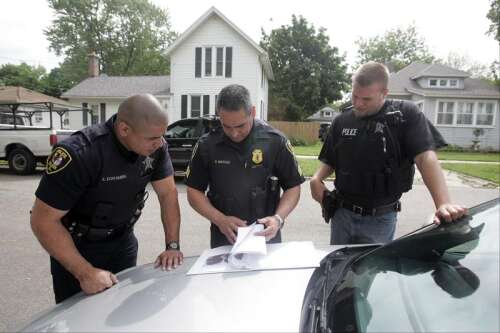 Elgin police arrest 22 in drug sweep