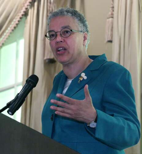 Cook County commissioners approve sales tax increase