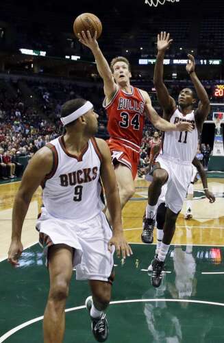 Dunleavy may miss first game as a Bull