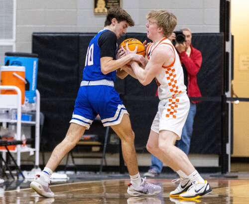 Boys basketball: Kramer puts up 17 points, five 3-pointers off the ...