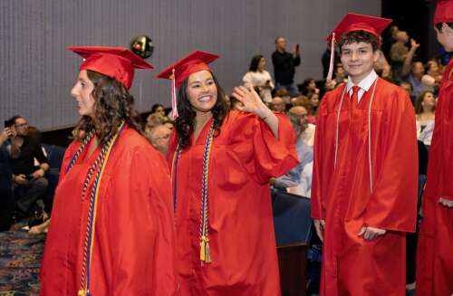 Photo Gallery: Maine Township High School District 207 graduation ...