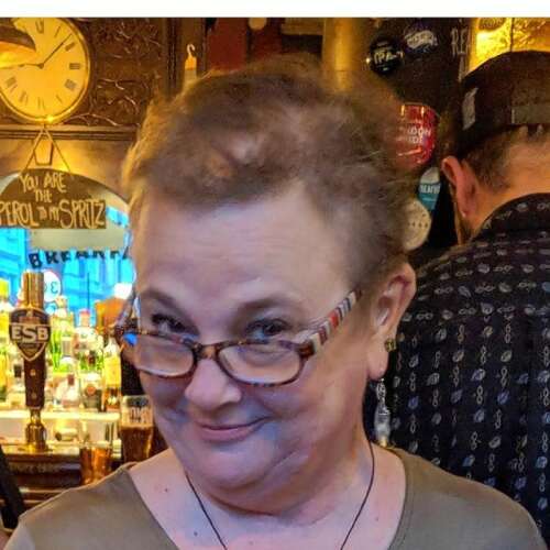 Kelly Ann Simms: 2021 candidate for Helen Plum Library board