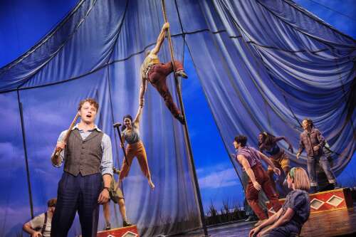 Lake Zurich native Zachary Keller returns to Chicago as the lead in ...