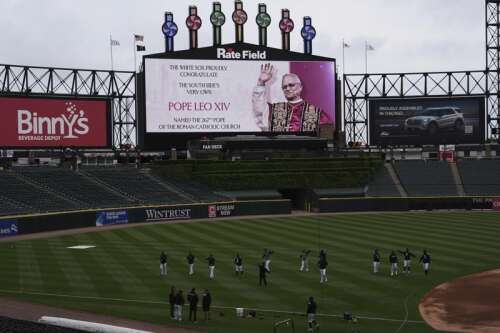 White Sox unveil a graphic installation honoring Pope Leo XIV and his World Series appearance