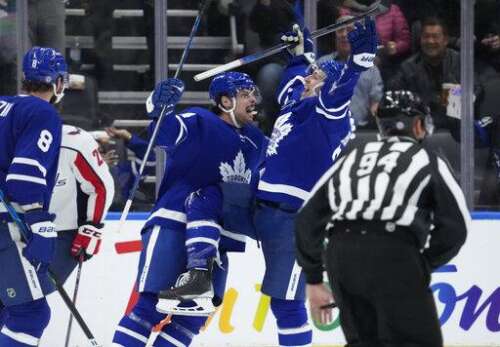 Maple Leafs rout Capitals 7-3, close in on team victory mark