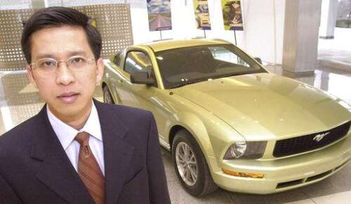 Ford shuffles management team as new CEO takes helm