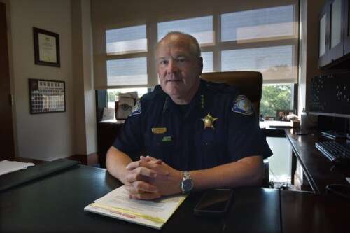 Elk Grove Village police chief to retire Friday after 32 years with ...