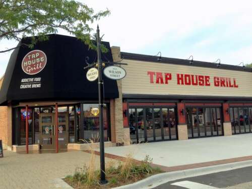 Tap House Grill celebrates new Palatine location