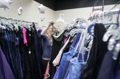 Elgin event makes prom possible for local girls