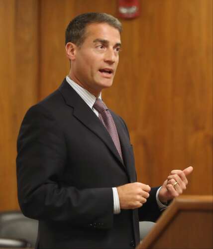 Vernon Hills man sentenced to eight years for killing wife