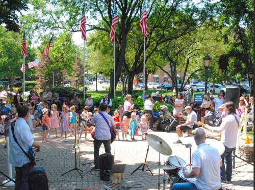 Ben Tatar & the Tatar Tots bring high-energy show for kids to Arlington ...