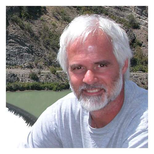 Seattle folk singer returns to Elgin folk stage June 28