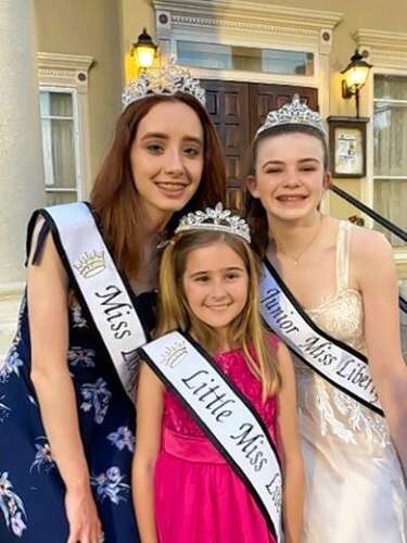 Girls can sign up now Miss Libertyville pageants