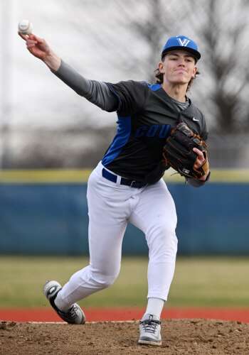 Baseball: Stankiewicz keeps Rolling Meadows’ perfect season going