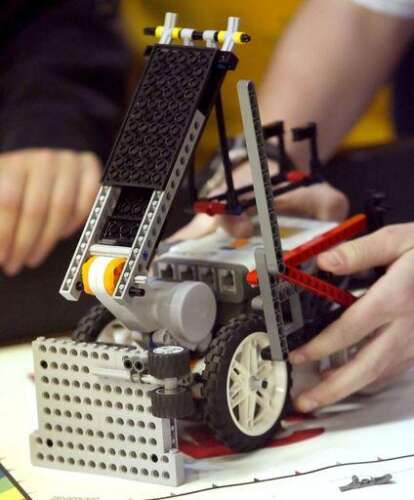 Statewide LEGO robot competition Saturday in Arlington Heights