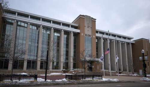 Roselle man identified as person who died in Elgin jail