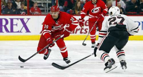 Images: Blackhawks win 3-1 over the Hurricanes