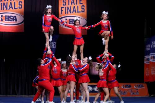 Top Illinois Cheer Squads Battle at Grossinger Motors Arena