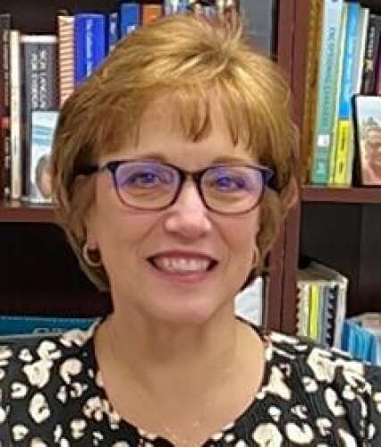 Lisa Stankus: 2023 candidate for Ela Area Public Library Board (2 year ...