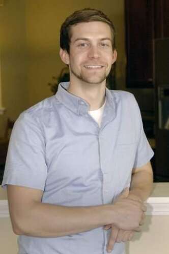 Kyle Turriff makes grilled pork chops