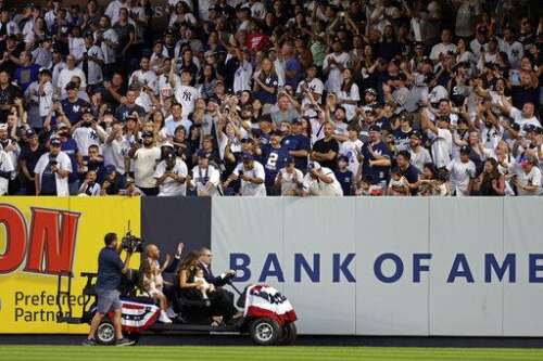 Yanks honor ex-captain Derek Jeter on Hall of Fame induction