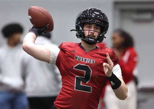 Brett Gabbert’s return from injured leg makes defending MAC champion ...