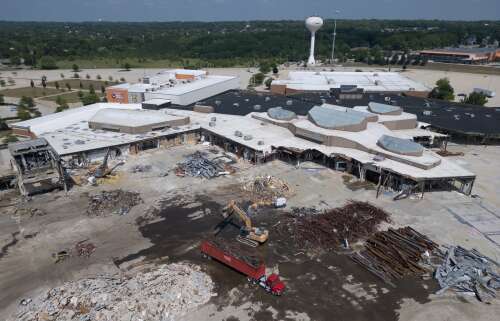 Making progress: Spring Hill Mall demolition ahead of schedule and ...