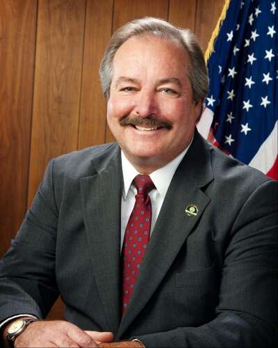 Walsten announces bid for Des Plaines mayor