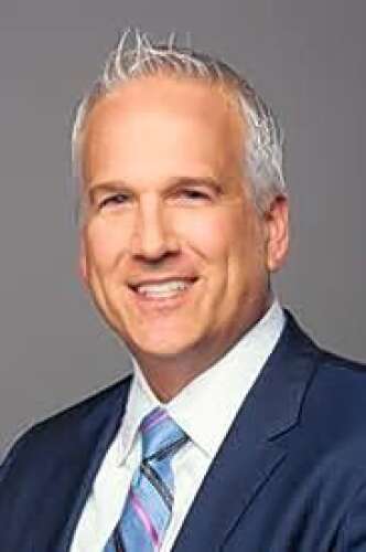 Barrington approves $10,000 raise for village manager