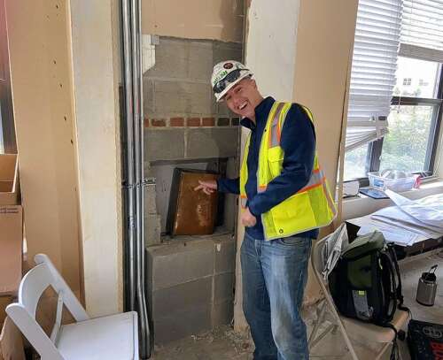 Time capsule discovered at Downers Grove senior living community