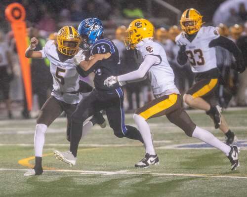 St. Charles North edges Carmel in entertaining 7A matchup
