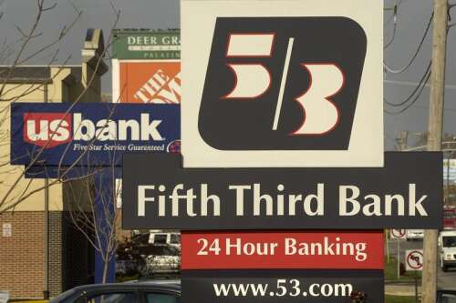 Fifth Third Bank offers single card for both debit and credit