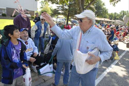 Images: Former Schaumburg Mayor Al Larson
